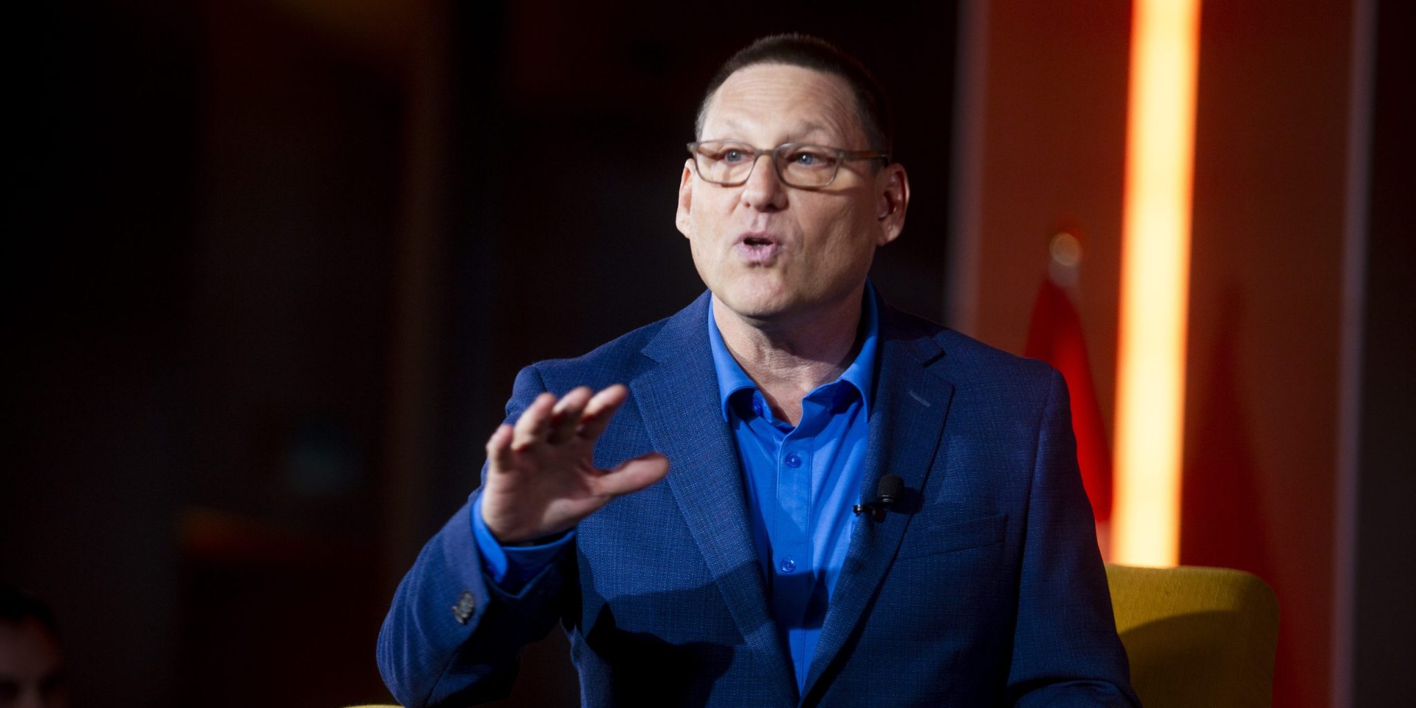 NDP leadership candidate proposes national public telecom options ...